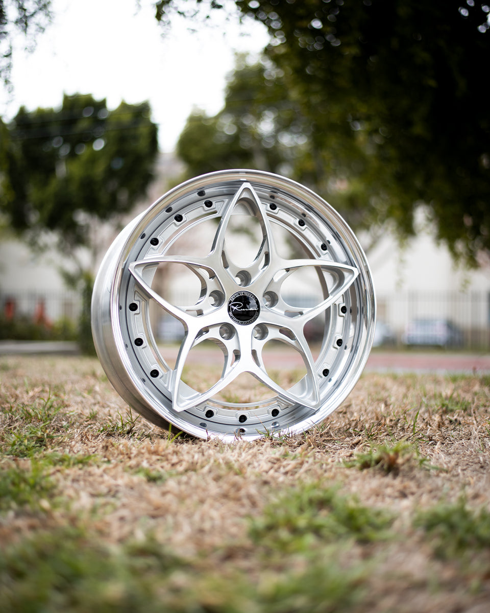 RS.112 PORSCHE SILVER DIAMOND CUT – Revolve Wheels