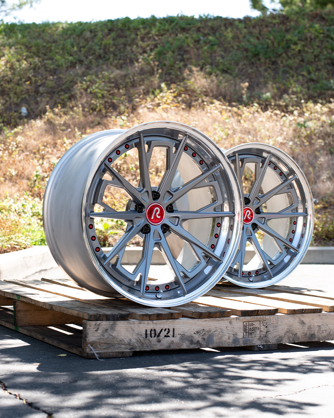 RS.297 ANTHRACITE GRAY W/ CANDY RED – Revolve Wheels