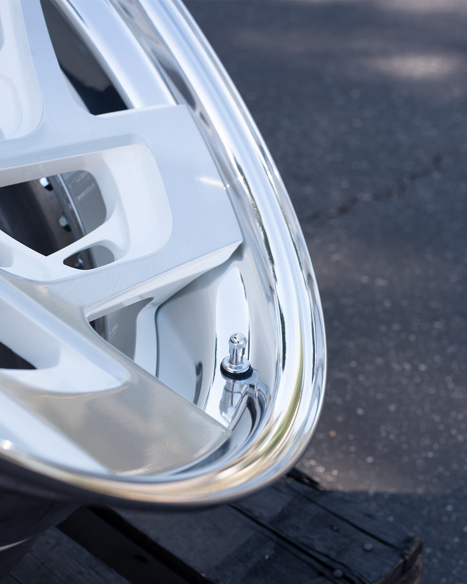 RS.888 "Noire" – Revolve Wheels